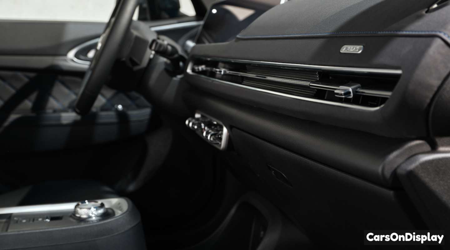 ORA 03 Photos: Images of Features, Colors and More - CarsOnDisplay