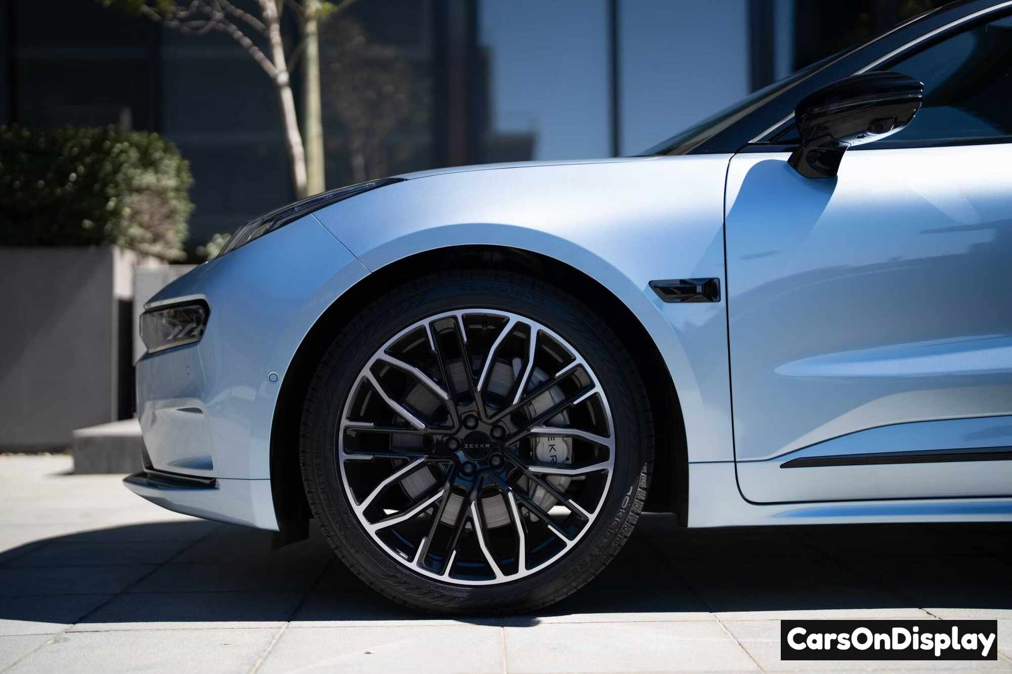 Zeekr 001 Photos: Images of Features, Colors and More - CarsOnDisplay